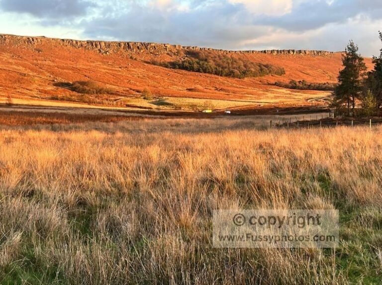 Stanage Edge Circular Walk: Stunning Upgrade on a classic - fussyphotos.com